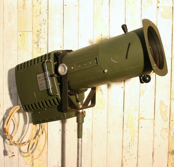 Strand Stage Light - The Architectural Forum